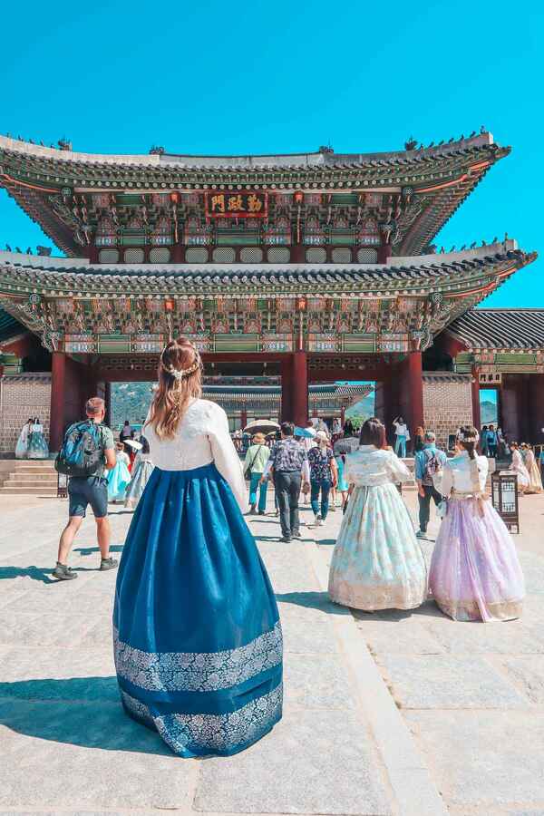 Ultimate Seoul Hanbok Rental Guide